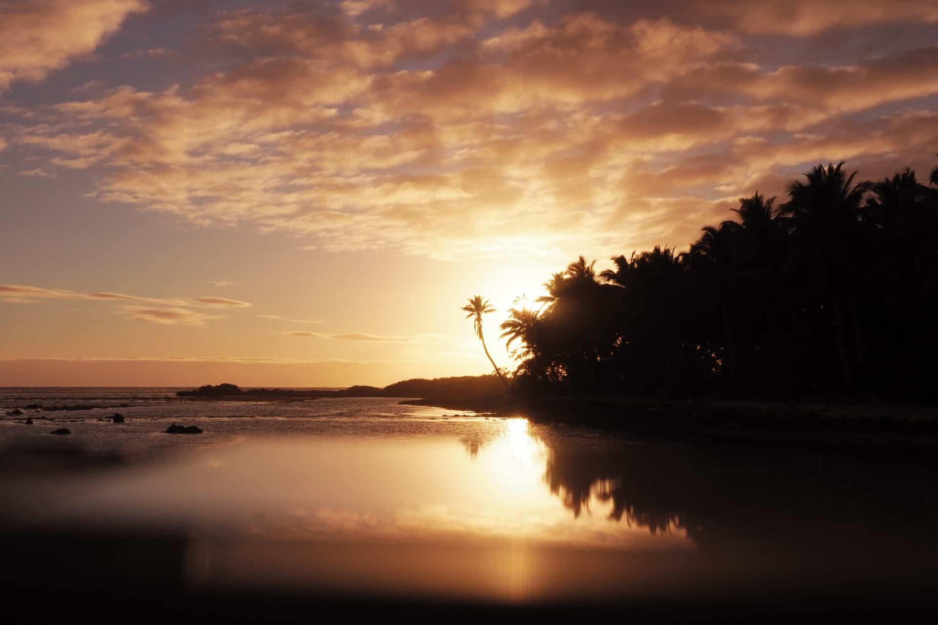 Everything you need to know about visiting the Cook Islands - Young ...